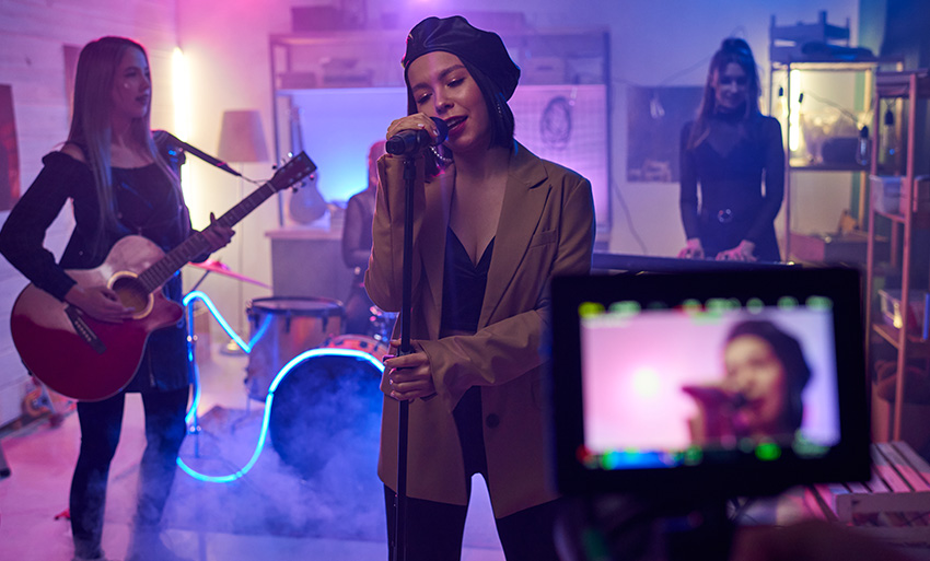 What is a Video Montage Sequence? Meaning & Guide for 2025 | Envato Tuts+