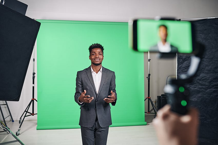 CapCut: How to Quickly Use Green Screen (Chroma Key) | Envato Tuts+