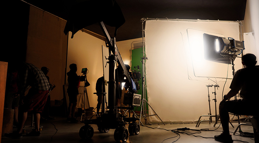 What is a Point of View in Movies & Videos? (1st & 3rd Person) | Envato ...